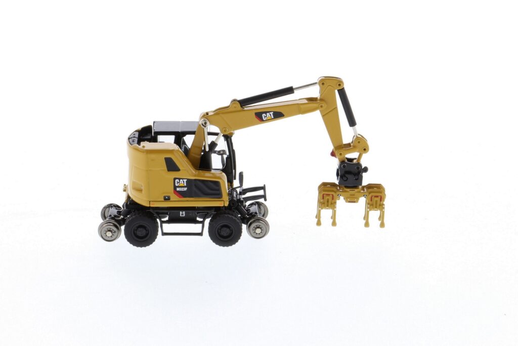 Cat Diecast M323F Railroad Wheeled Excavator 85656 1:87 scale - Cat ...