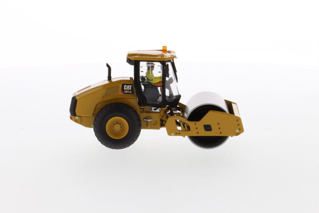 Cat Diecast CS11 GC Soil Compactor 85589 - Cat® Diecast Scale Models