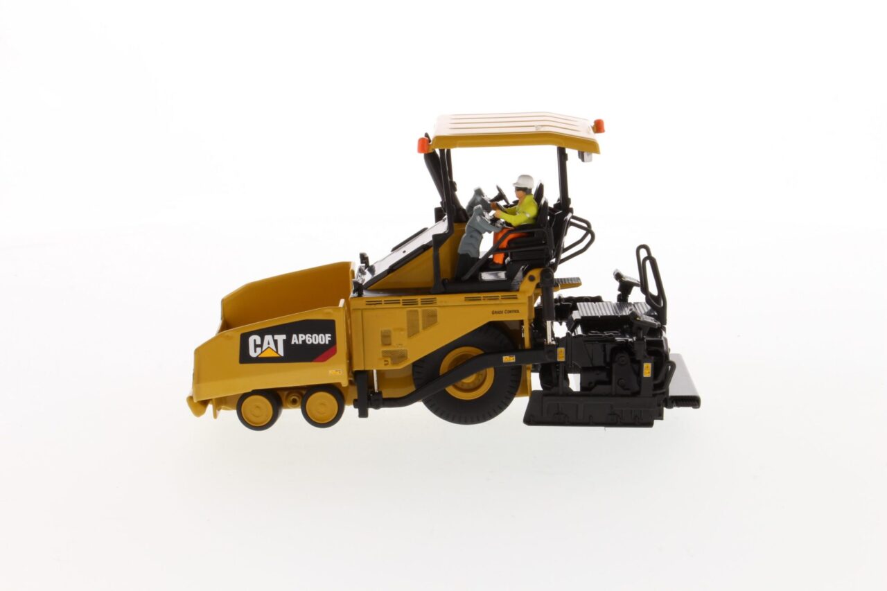 Cat Diecast AP600F Wheeled Asphalt Paver 85591 - Cat® Diecast Scale Models