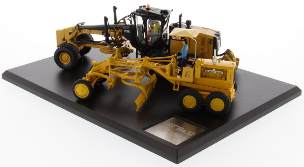 Cat Diecast 12 and 12M3 Motor Grader Evolution Series 85560 - Cat ...
