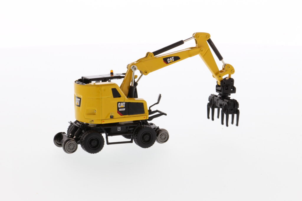 Cat Diecast M323F Railroad Wheeled Excavator 85612 1:87 scale - Cat ...