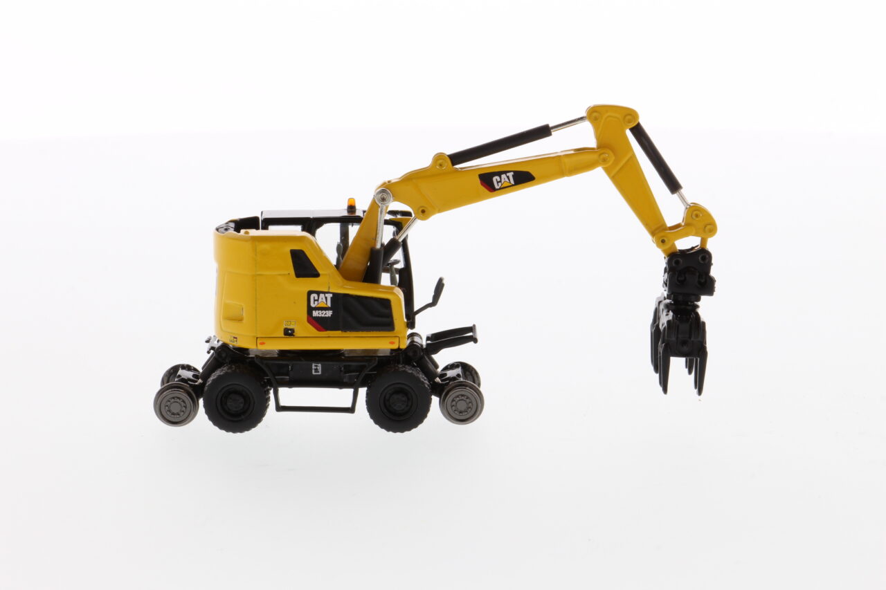 Cat Diecast M323F Railroad Wheeled Excavator 85612 1:87 scale - Cat ...