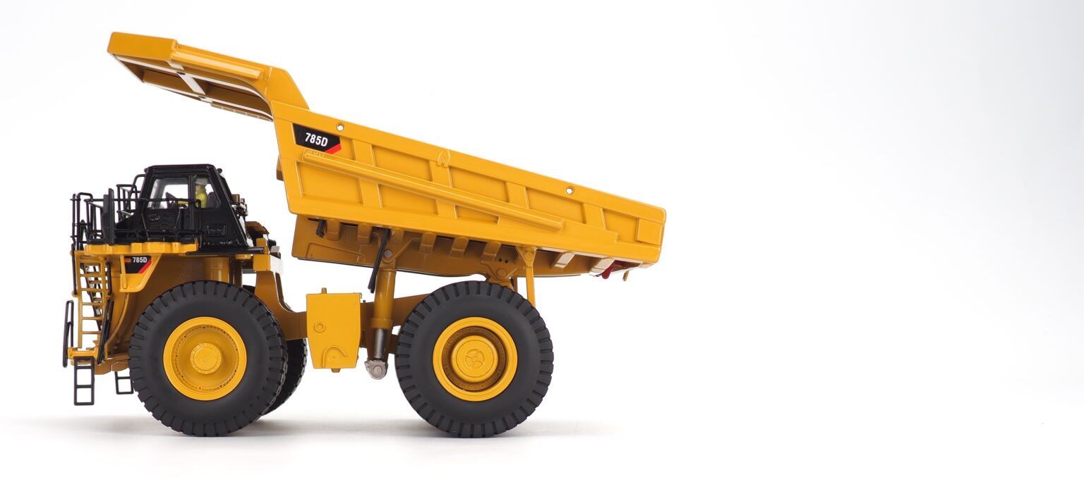Cat 785D Mining Truck scale model replica Diecast Masters 85216C - Cat ...