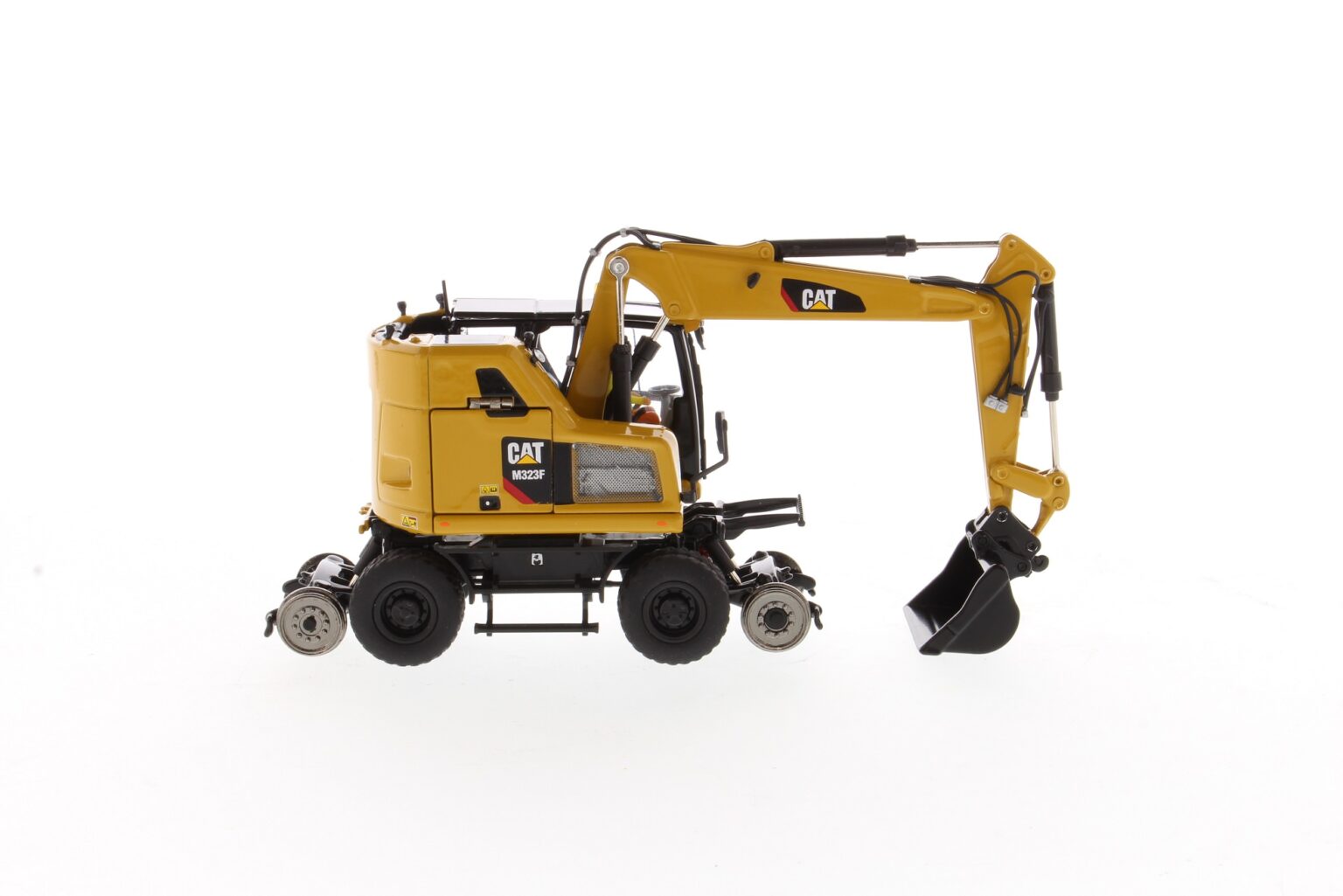 Cat Diecast M323F Railroad Wheeled Excavator 85662 - Cat® Diecast Scale ...