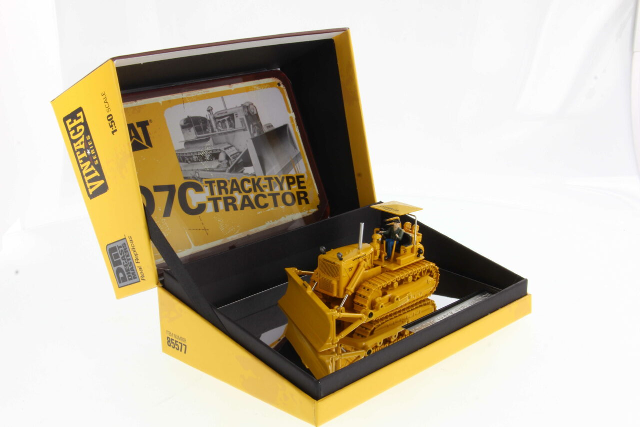 Cat Diecast D7C Track-Type Tractor Vintage Series 85577 - Cat® Diecast ...