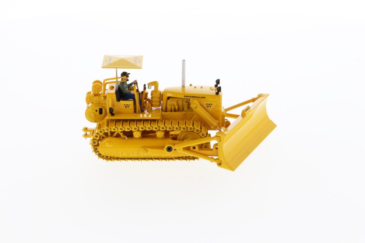 Cat Diecast D7C Track-Type Tractor Vintage Series 85577 - Cat® Diecast ...