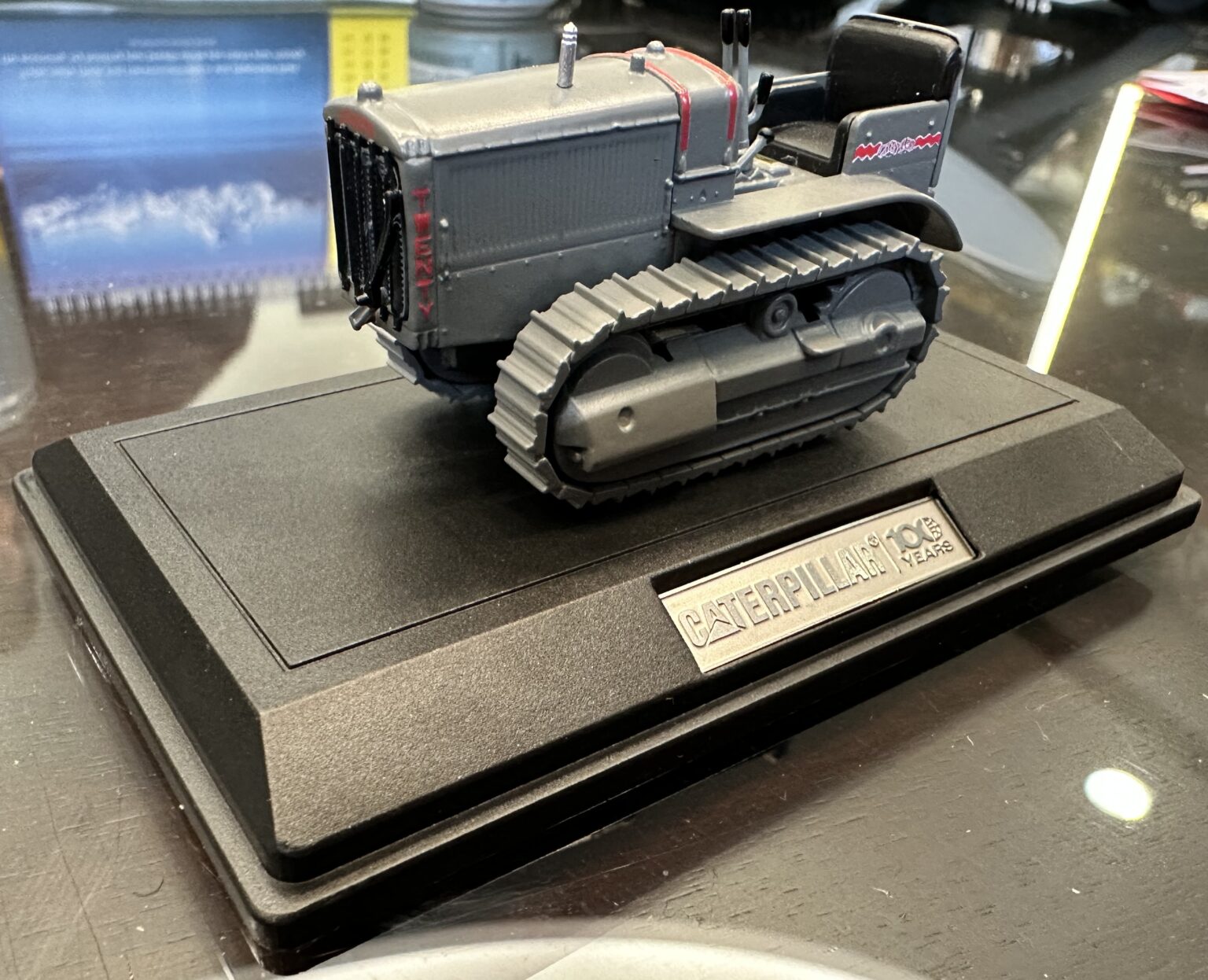 Cat 1:50 Cat Model Twenty Tractor 100th Anniversary Model 85654 - Cat ...