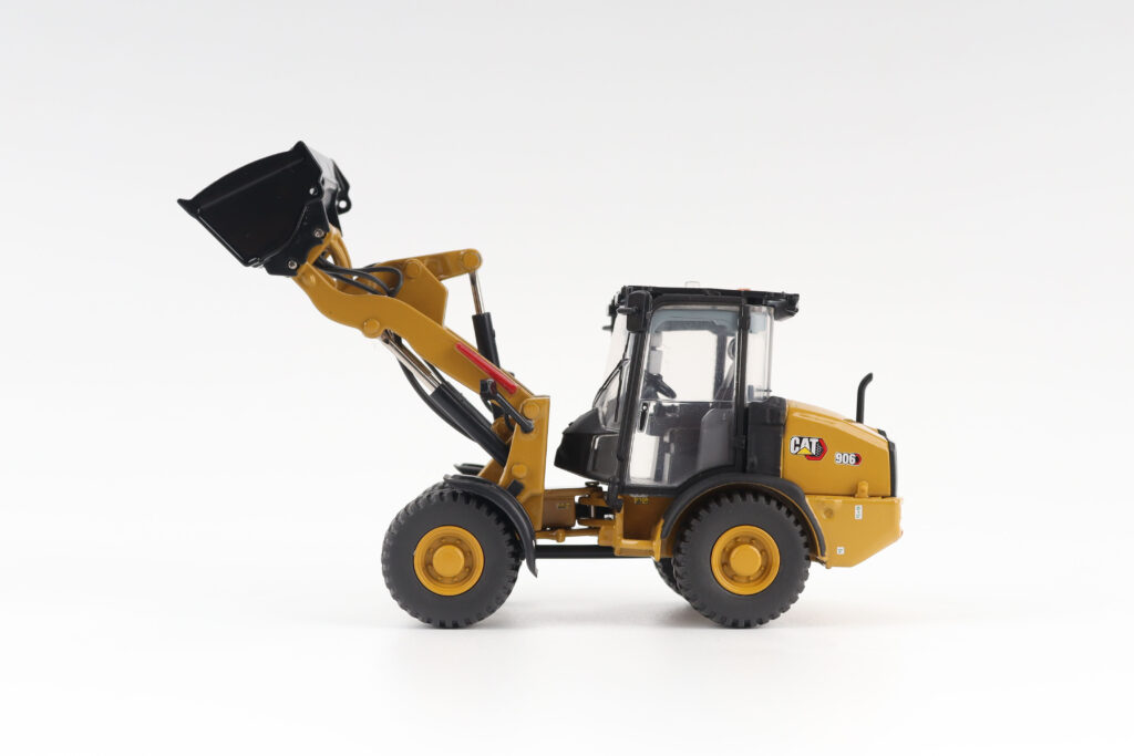 Cat 1:50 906 Compact Wheel Loader 85771 - Cat® Diecast Scale Models