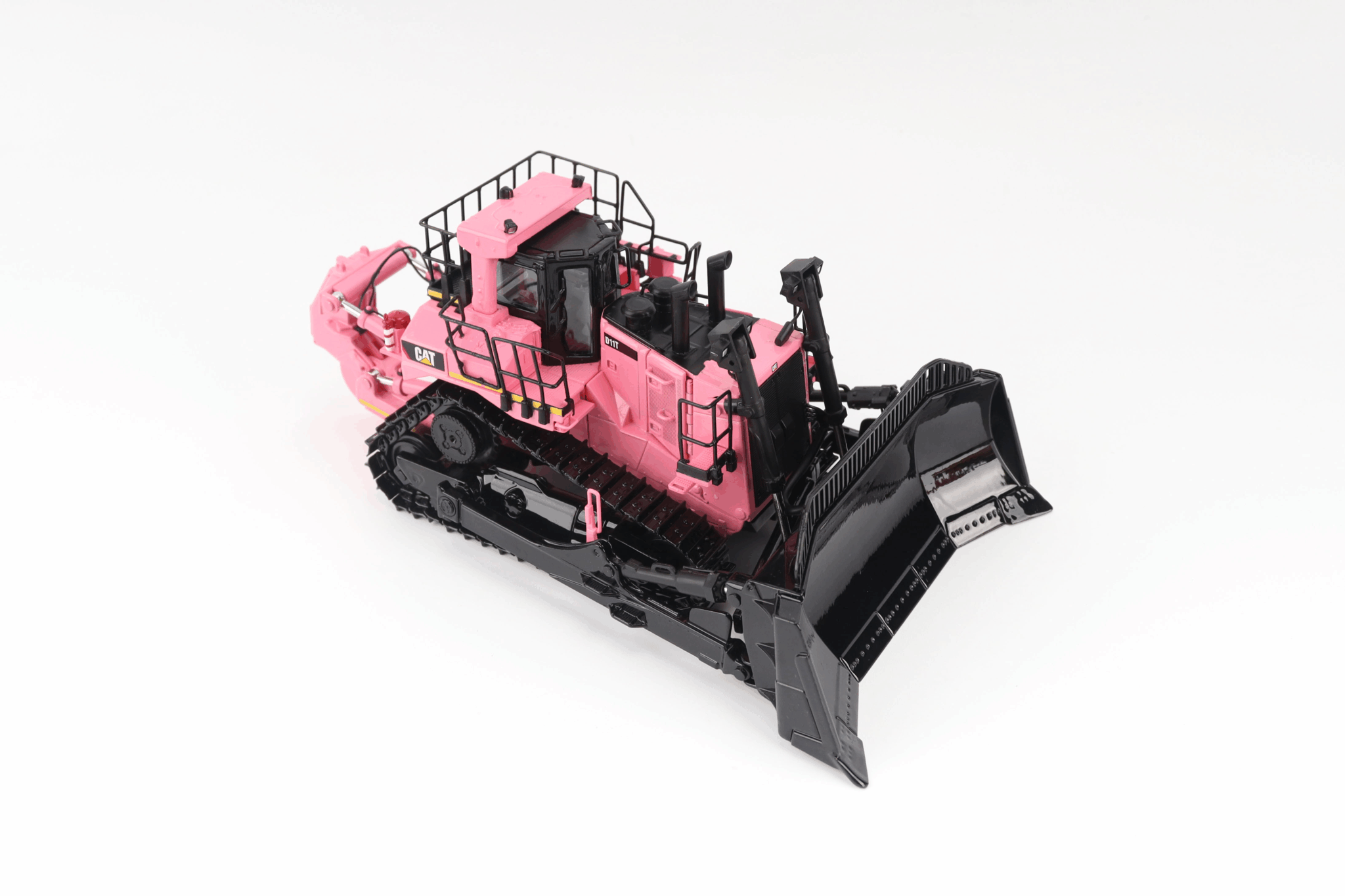 Cat Diecast PINK D11T Track-Type Tractor JEL design 85565P - SOLD OUT ...