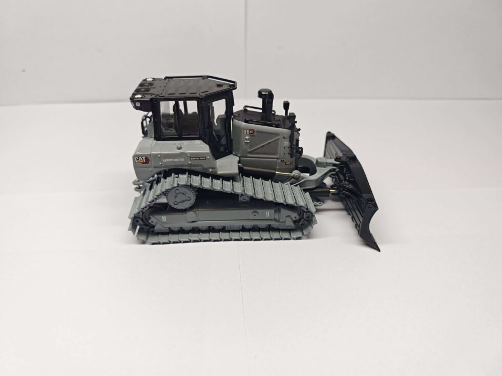 Cat Diecast D6 XE LGP VPAT Track Type Tractor 85554BGC - Cat® Diecast ...